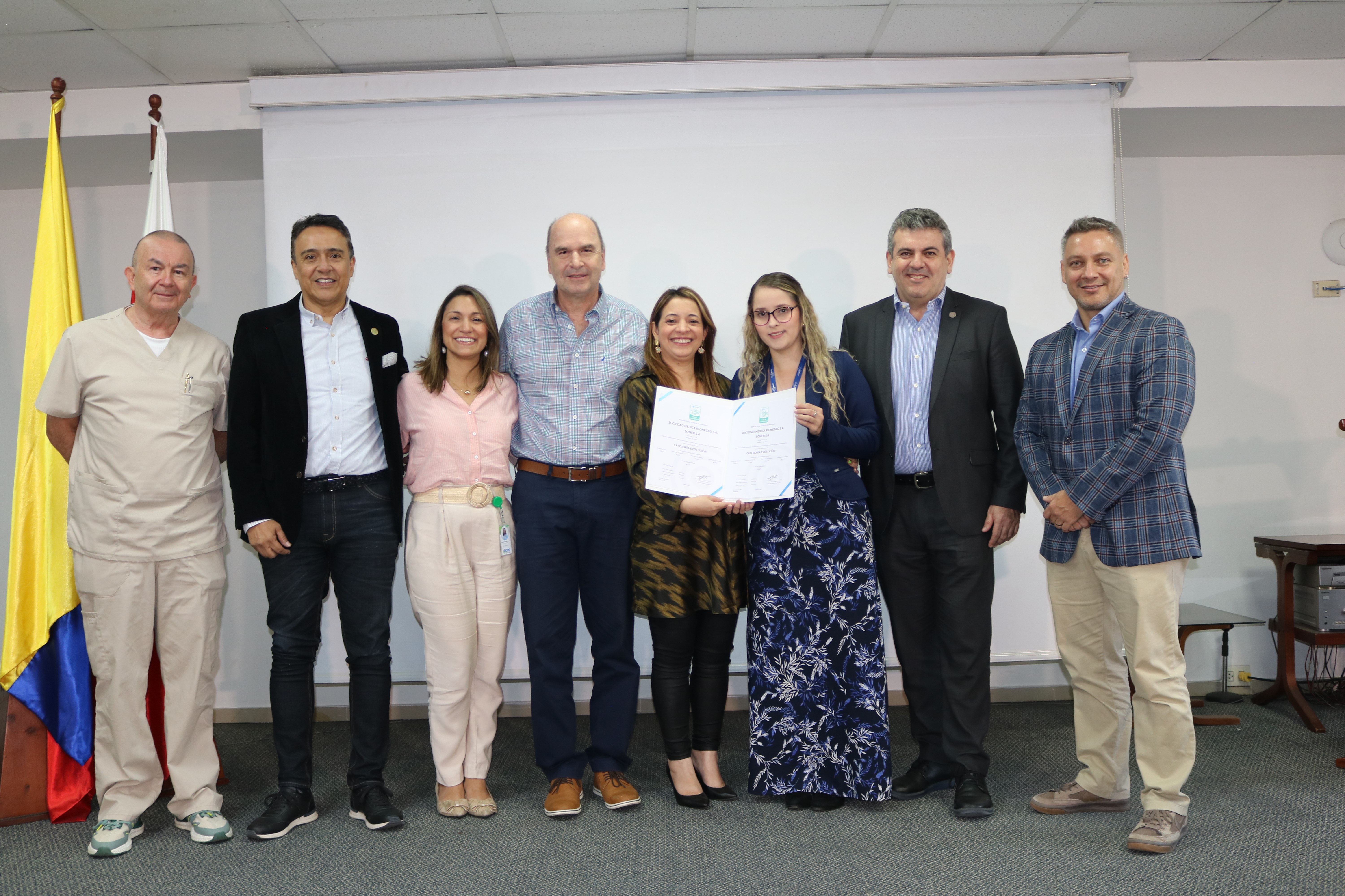 Somos la primera institución de salud del País, en recibir el Sello de ...